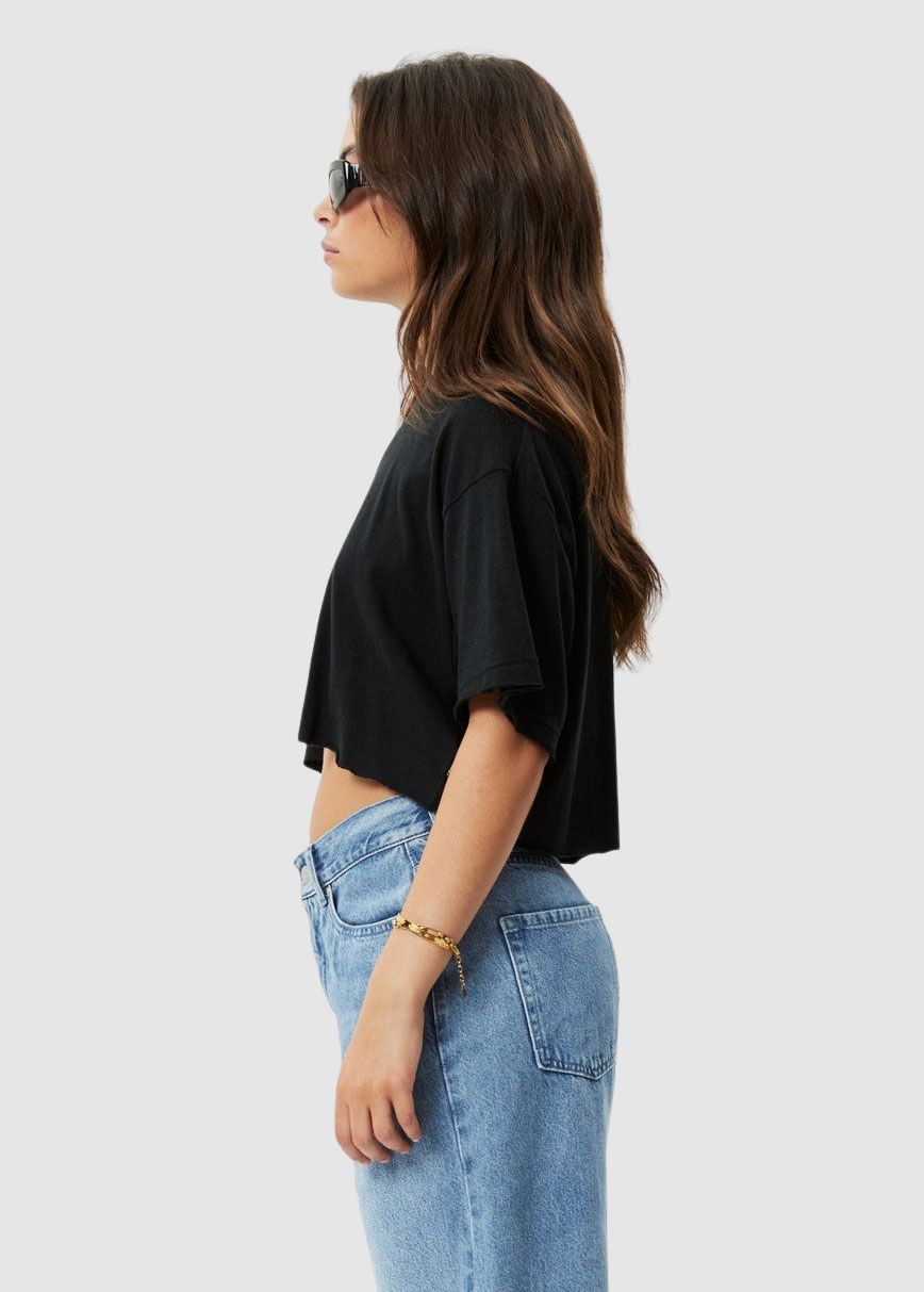 Afends Slay Hemp Cropped Oversized Tee bei greenality